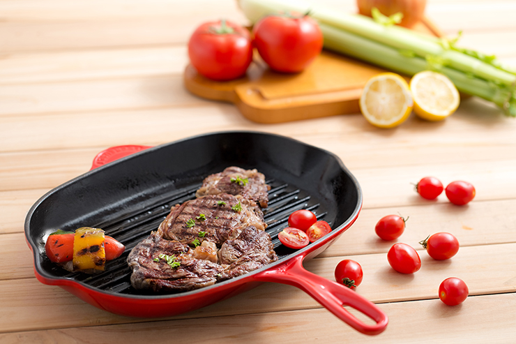 Beef Steak with Diamond Grill Marks - Recipe | Le Creuset Hong Kong